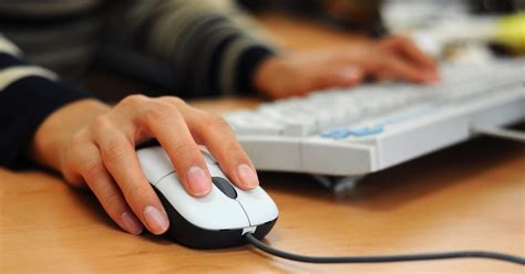 What Is Enhance Pointer Precision And How To Turn It On Or Off MobyGeek Com