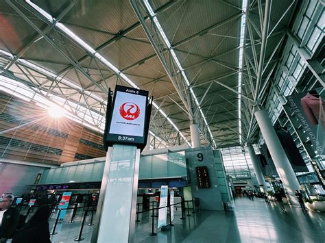 サンフランシスコ国際空港のjal指定ラウンジは「british Airways Lounge」でけっこう豪華なのでレビュ―。 すけすけのマイル乞食