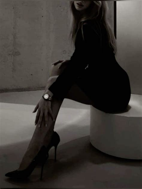 Erika Fane ★ Devils Night Series In 2024 Photoshooting Kleider Haus Design