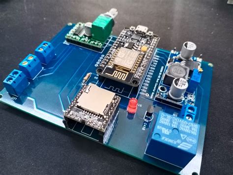 รับงานออกแบบวงจร ผลิต ทดสอบ สอบถามได้ครับ ราคากันเอง รับทำโปรเจคอิเล็กทรอนิกส์ เฉพาะงาน