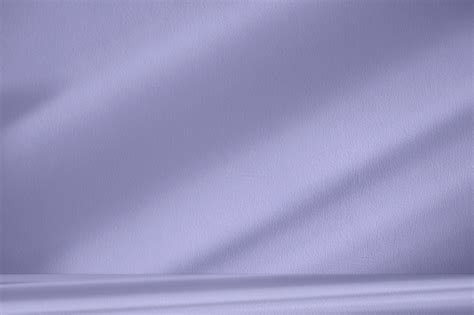 텅 빈 스튜디오 내부 배경과 배경 제품 진열대에는 보라색 빛과 그림자 텍스트를 위한 빈 공간이 있습니다 0명에 대한 스톡 사진 및 기타 이미지 Istock