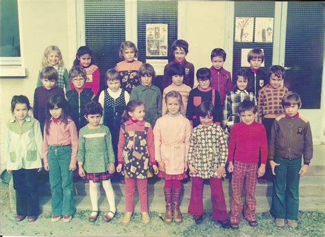 Photo De Classe Ce1 1976 1977 De 1976 Ecole Mi Plaine Copains Davant
