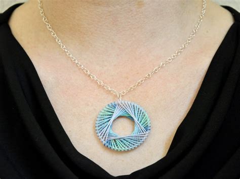 String Art Earrings And Necklace Tinkercad