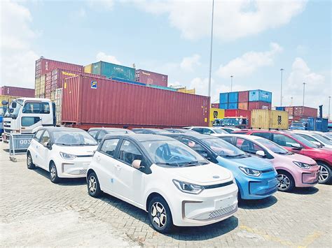 လျှပ်စစ်သုံးမော်တော်ယာဉ်များ ရန်ကုန်ဆိပ်ကမ်းသို့ရောက်ရှိ Myawady