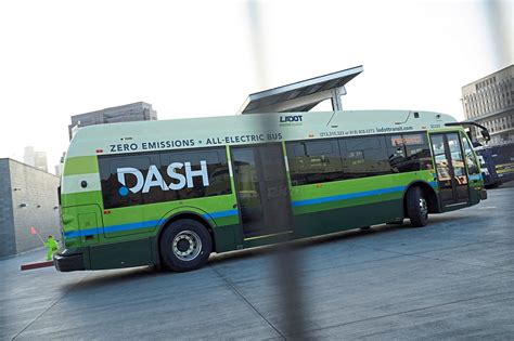 Electric Bus Maker Proterra Enters Bankruptcy Klse Screener