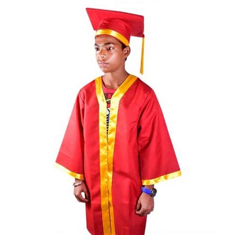 Red And Golden High School Convocation Gown Size Small At ₹ 350piece In New Delhi