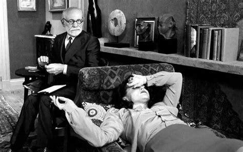 За что Сталин ненавидел Фрейда и Почему легендарного психотерапевта запретили в СССР