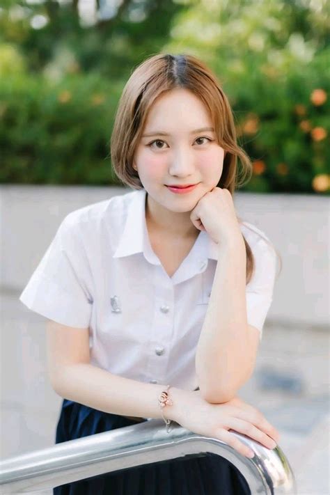 สาวลาว Vs สาวไทย Added A New Photo สาวลาว Vs สาวไทย