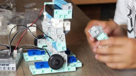 A Partir De Quel âge Peut On Programmer Un Robot En Scratch Open Grandes écoles