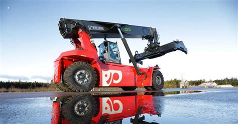 New Cranes For Melbournes Intermodal Terminal News Port Strategy