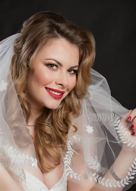 Sexig Brud Arkivfoto Bild Av Naket Attraktiv Kvinnlig 63287184