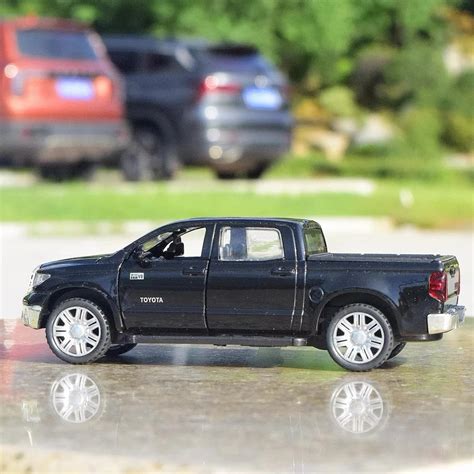 Toyota Tundra Xk50 2007 1 32 Diecast Toy Car Stk Model Car