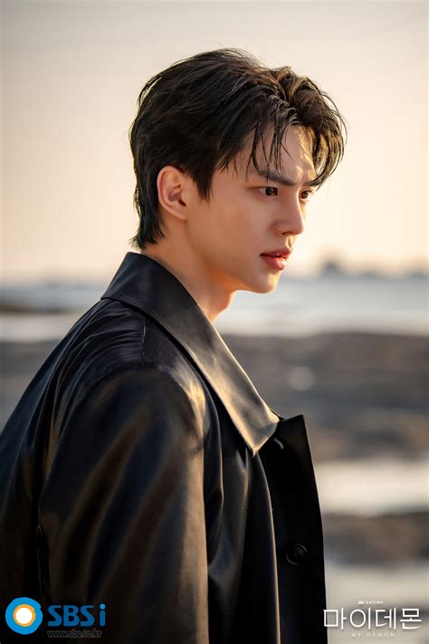 더쿠 비주얼 폭발 엔딩 모음 미공개 스틸 공개