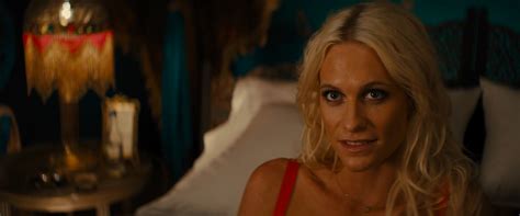 Poppy Delevingne Nua Em Kingsman The Golden Circle