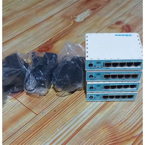 Jual Mikrotik Rb750gr3 Unit Adaptor 24v Shopee Indonesia