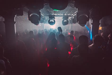 Alert Set Your Fetish Free