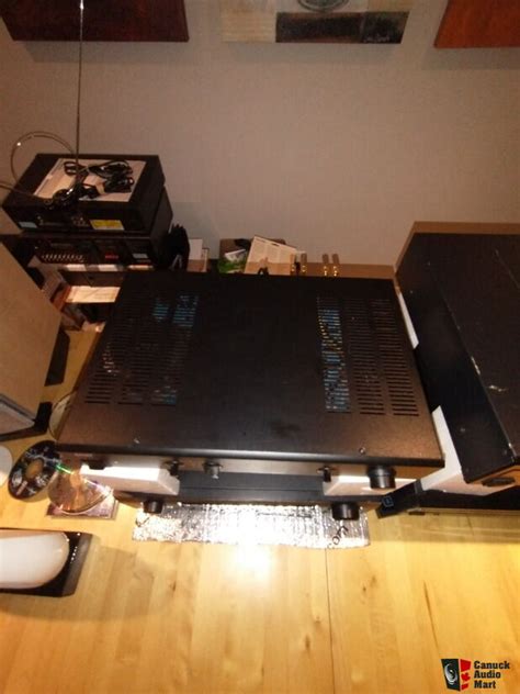 Adcom Gca 510 Minimalist Integrated Amplifier And Adcom Gcd 600 Cd Player With Tda 1541 Dac