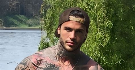 Quién Es Ian Hachmann El Actor Que Es Furor En Onlyfans Y Debutó En El