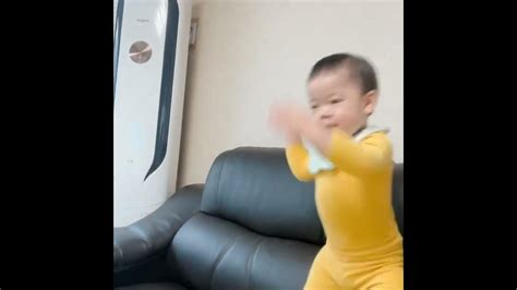 즐겁게 춤을 추다가 그대로 멈춰라 Youtube