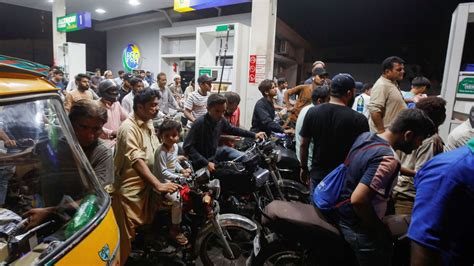 Petrol Price In Pakistan Hiked Again Protests Hit Petrol Pumps Ht Auto