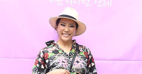 박윤희 디자이너 블링블링한 패션 포토엔hd 박윤희 디자이너 블링블링한 패션 포토엔hd