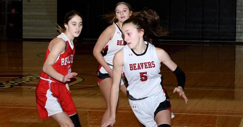 Lady Beavers Full Of Upper Classmen Sports