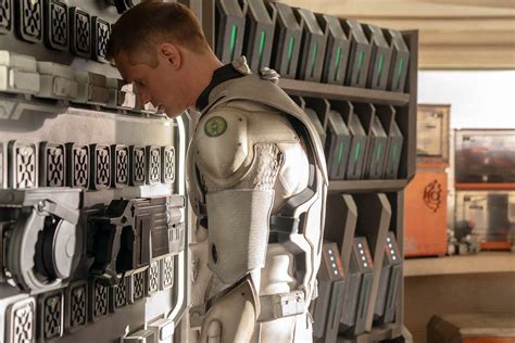 Murderbot Official Trailer Apple Tv May 16 Alexander Skarsgård