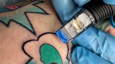 Tattoo Needles Up Close