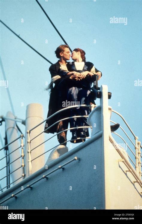 Titanic Year 1997 Usa Director James Cameron Kate Winslet Leonardo