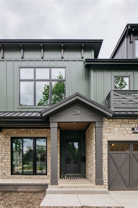 Hardie Precisely Green With Sherwin Williams Iron Ore Front Porch Posts Header And Decorative