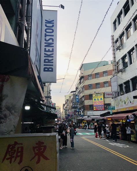 我是豐原人 小編們一家一家確認1019 踩街確認的店家 明天晚上開始報名