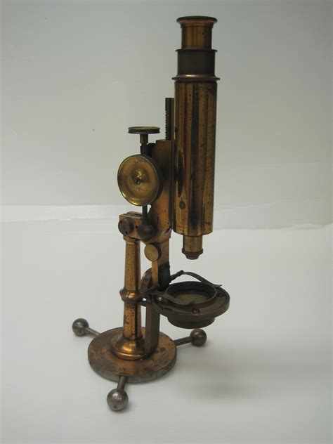 Microscope Smithsonian Institution