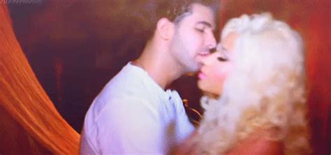 Nicki Minaj Kissing Drake On The Lips
