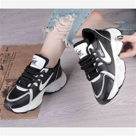 خرید و قیمت کتونی زنانه نایک جدید وپرفروش کتونی نایک دخترانه از غرفه