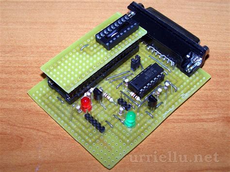 pic³prog PIC programmer by parallel port
