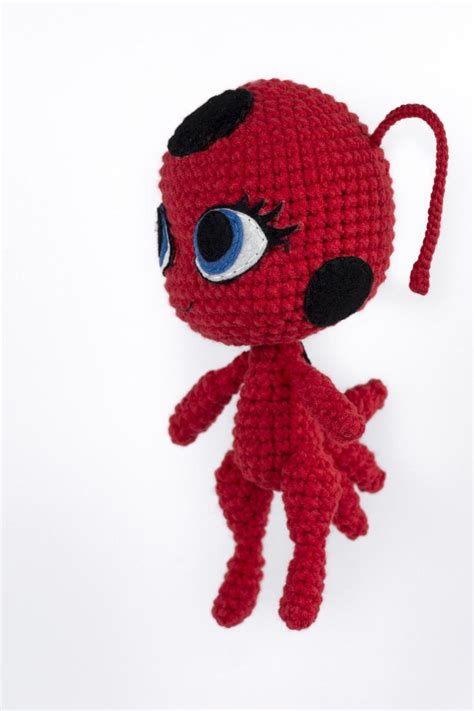 Patrón Amigurumi Ladybug By Amigudolls