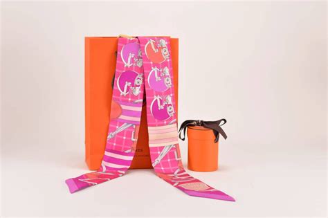 Hermes Twilly 100 Silk Tatersale Fuchsia Rose Corail Hermes Twilly