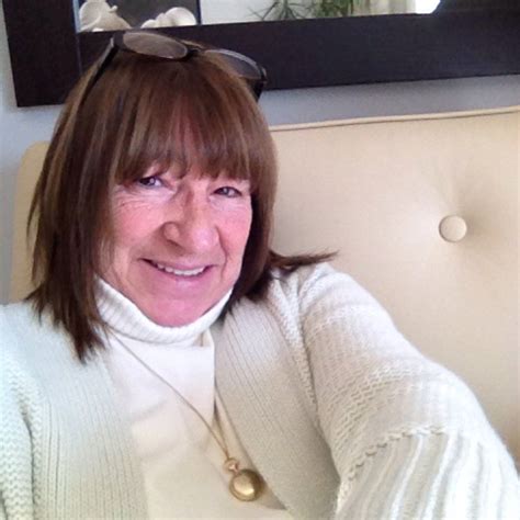 Pictures Of Linda Shaw