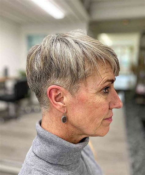 18 Pixie Haircuts For Women Over 60 That Will Add Volume And Fullness