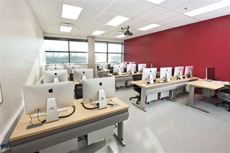 Дизайн образовательного пространства в средней младшей и старшей школы Новая Эра Дизайн