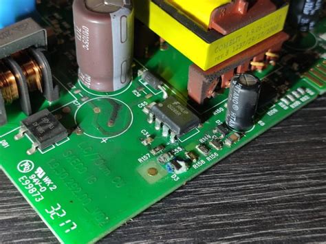 What Causes This Switching Diode To Produce Colorful Material R