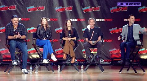 Smallville Stars Tom Welling Erica Durance John Glover And Kristin