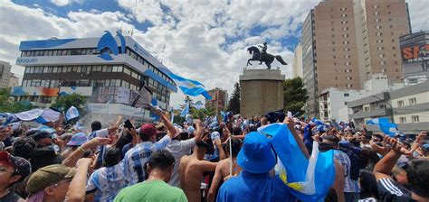 Argentina Campe N El Monumento De Neuqu N Estall De Felicidad Minuto Neuquen