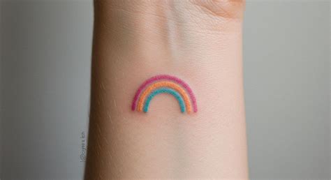 27 Stunning Minimalist Finger Tattoo Ideas For Subtle Style