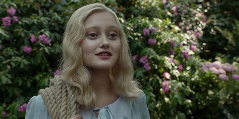 Ella Purnell Calls Tim Burton A “mad Scientist” Who Never Makes Eye Contact
