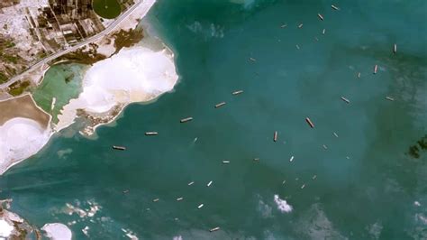 Over 320 Ships Waiting To Pass Through Suez Canal World News Hindustan Times