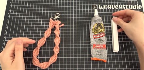 How To Make Macrame Twisted Wristlet PDF Tutorial Video Tutorial