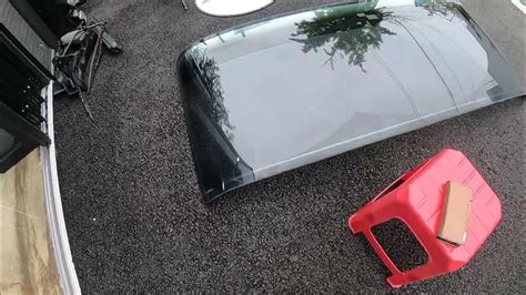 스카니아 G440 트랙터 트럭 차량에 돌빵으로 크게 파손된 전면유리교체 수리완료 영상입니다 이외의 빗물누수 앞유리썬팅등의 다양한 시공정보를 제공합니다 Youtube