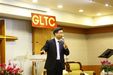 가스펠선교회 11월 첫째주 금요철야 예배 기대함으로 시작합니다 열정의 이준호목사님과 함께 주님께 예배함 말씀의 사모함을 가지고 시작해봅시다 Go Go