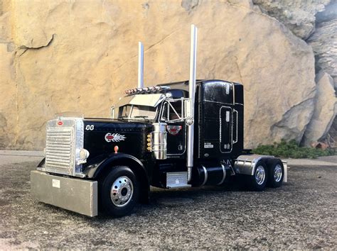 Model Truck Builder Com